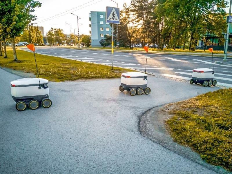 Starship Food Delivery Robots Land at SMU – The Daily Campus